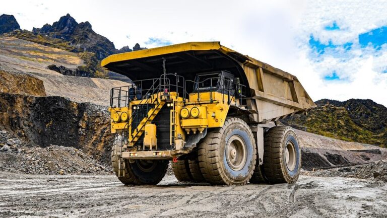 Hunter Matchplate Molding Machines - Foundry Equipment